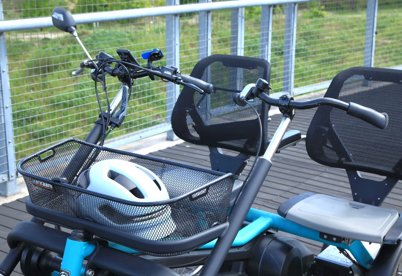 Side-by-side electric tandem! Meet the vanRaam Fun2go | Cycling Electric