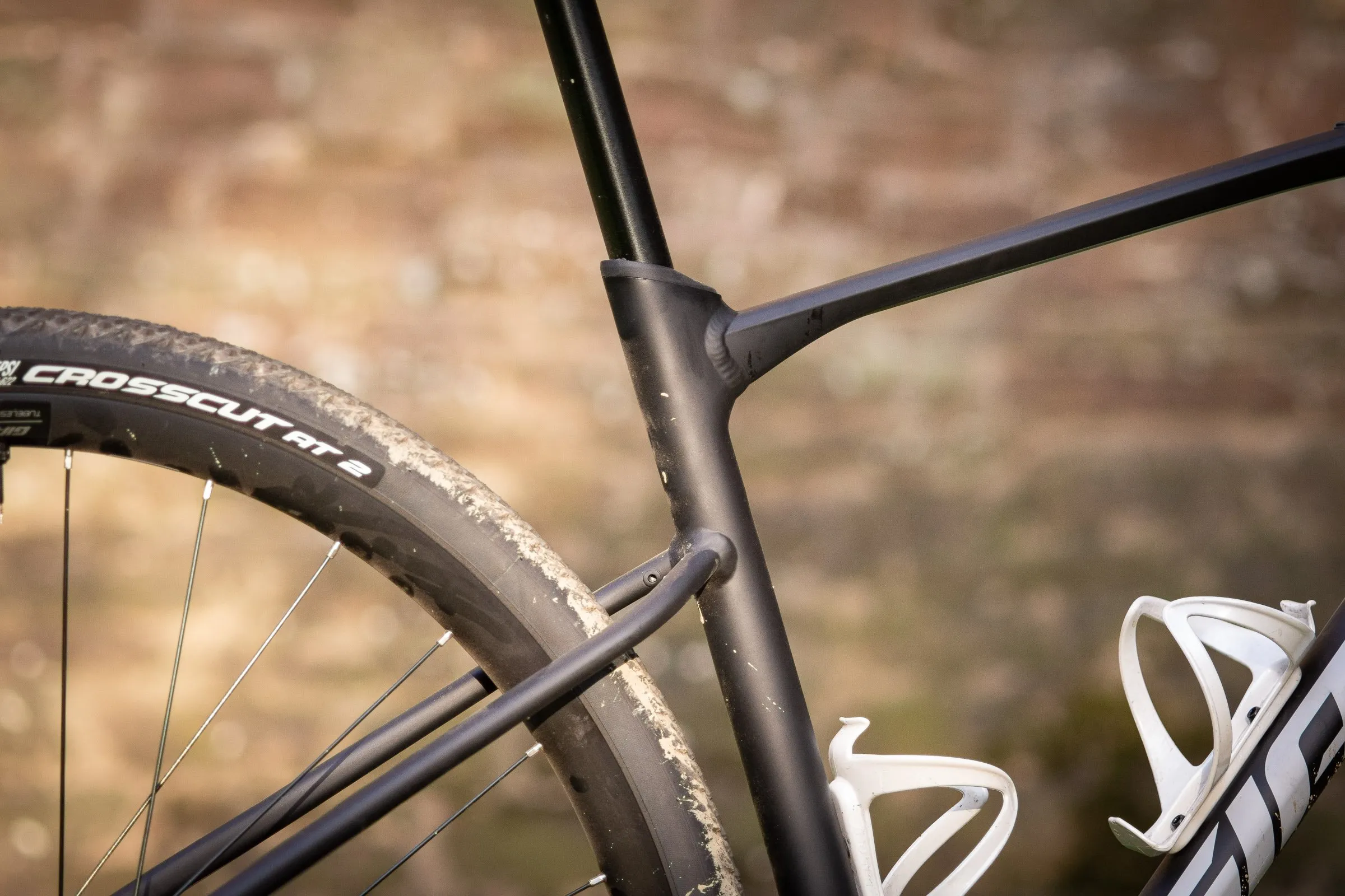 Giant Revolt vs Giant Revolt X: The best Giant gravel bike in 2026 ...